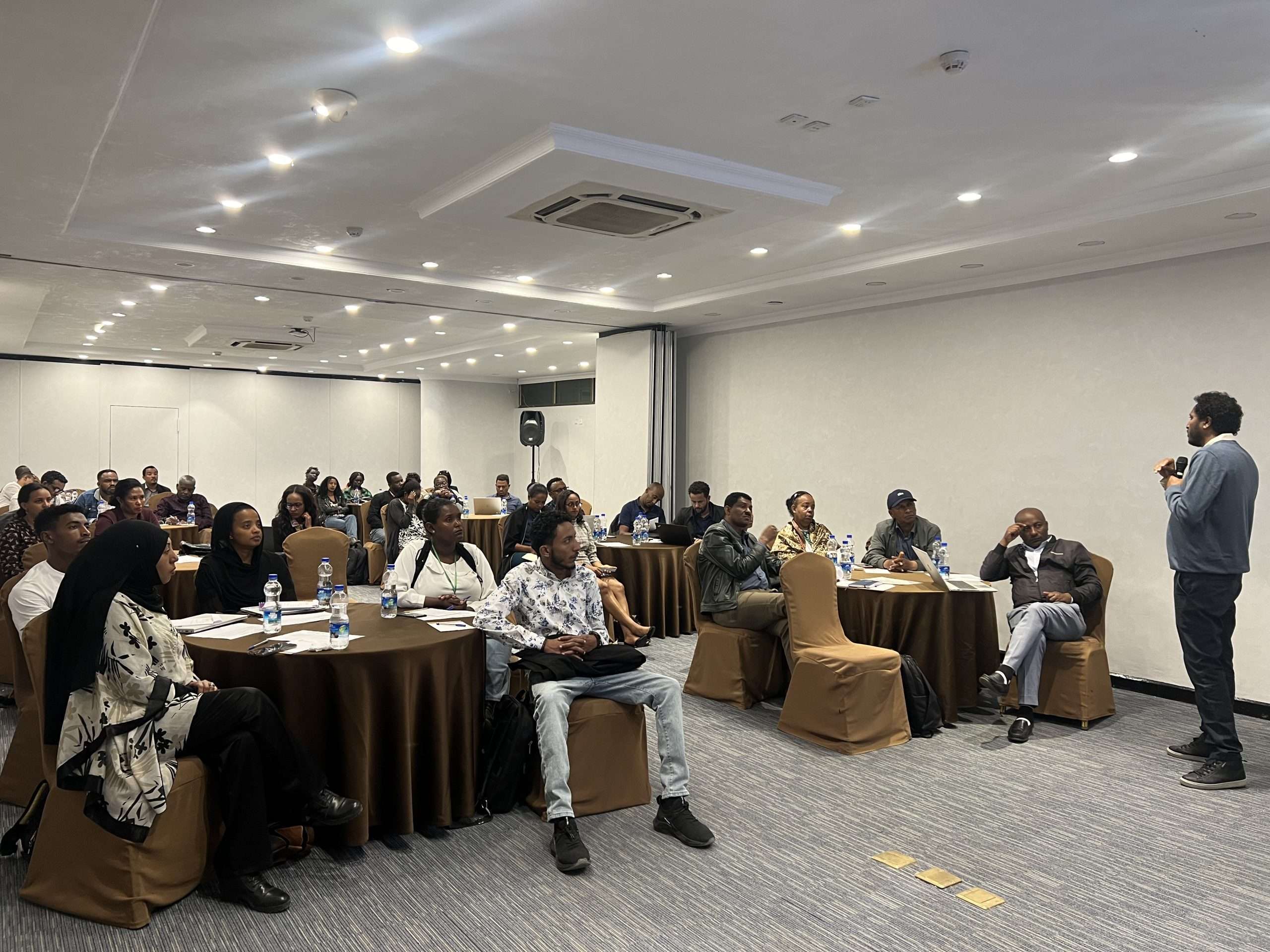 Integrated Approaches to Address Displacement Challenges in Urban ...